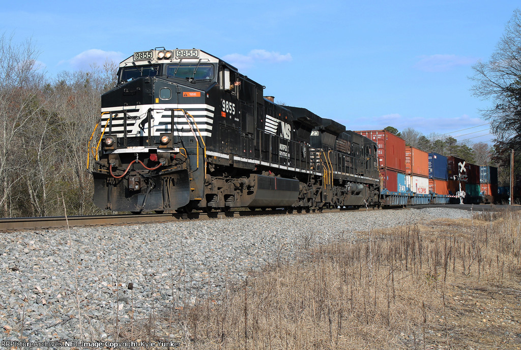 NB intermodal train